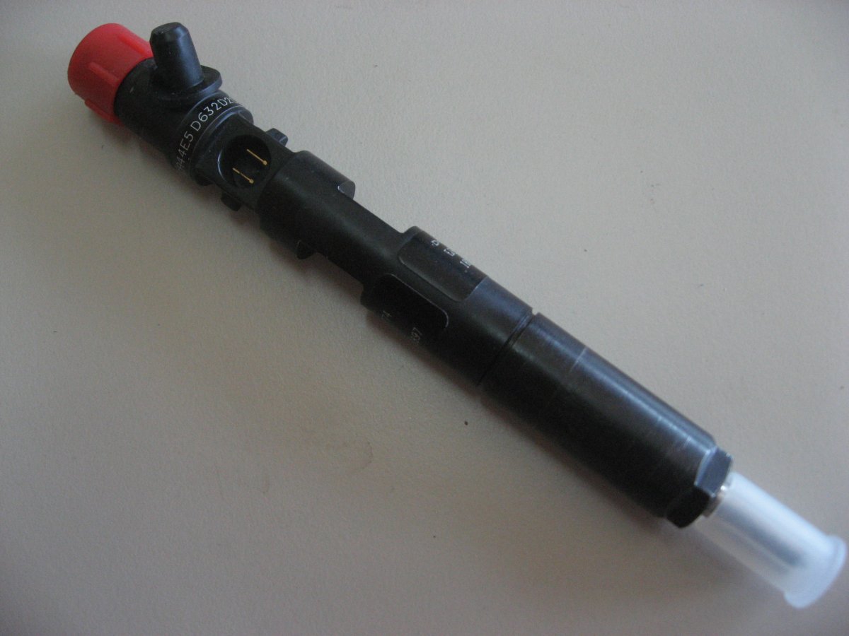 Injectoare Mercedes Sprinter / V Class / Vito 2.1L Euro 6 CDI Delphi